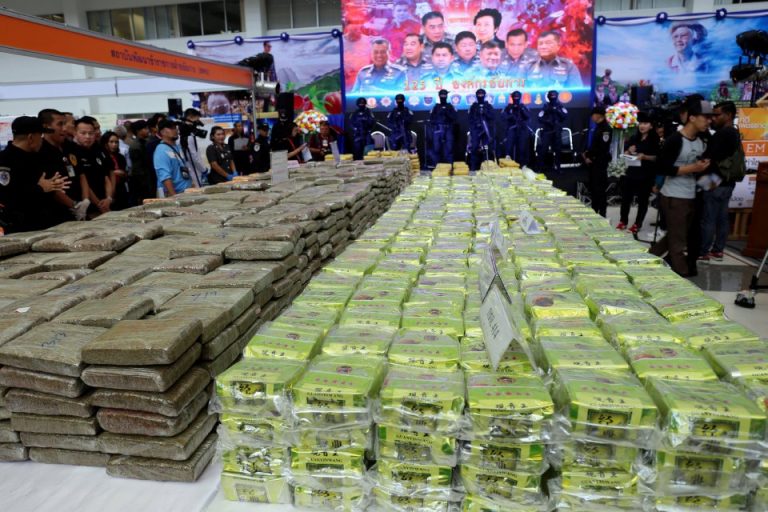 Pihak berkuasa Thailand rampas dadah 'ice' - UTUSAN SARAWAK