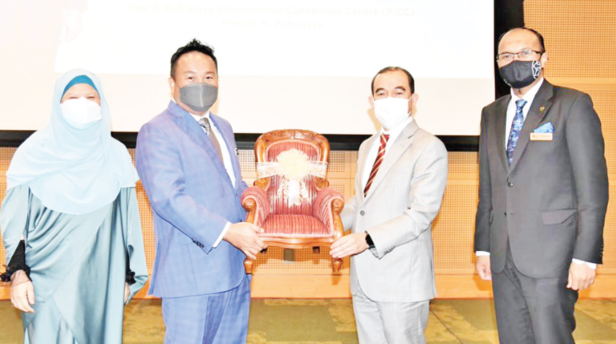 PUSAKA jentera hab perabot baharu Sarawak - UTUSAN SARAWAK