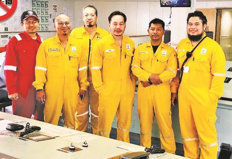 Anak watan Sarawak bina kerjaya di Petronas - UTUSAN SARAWAK