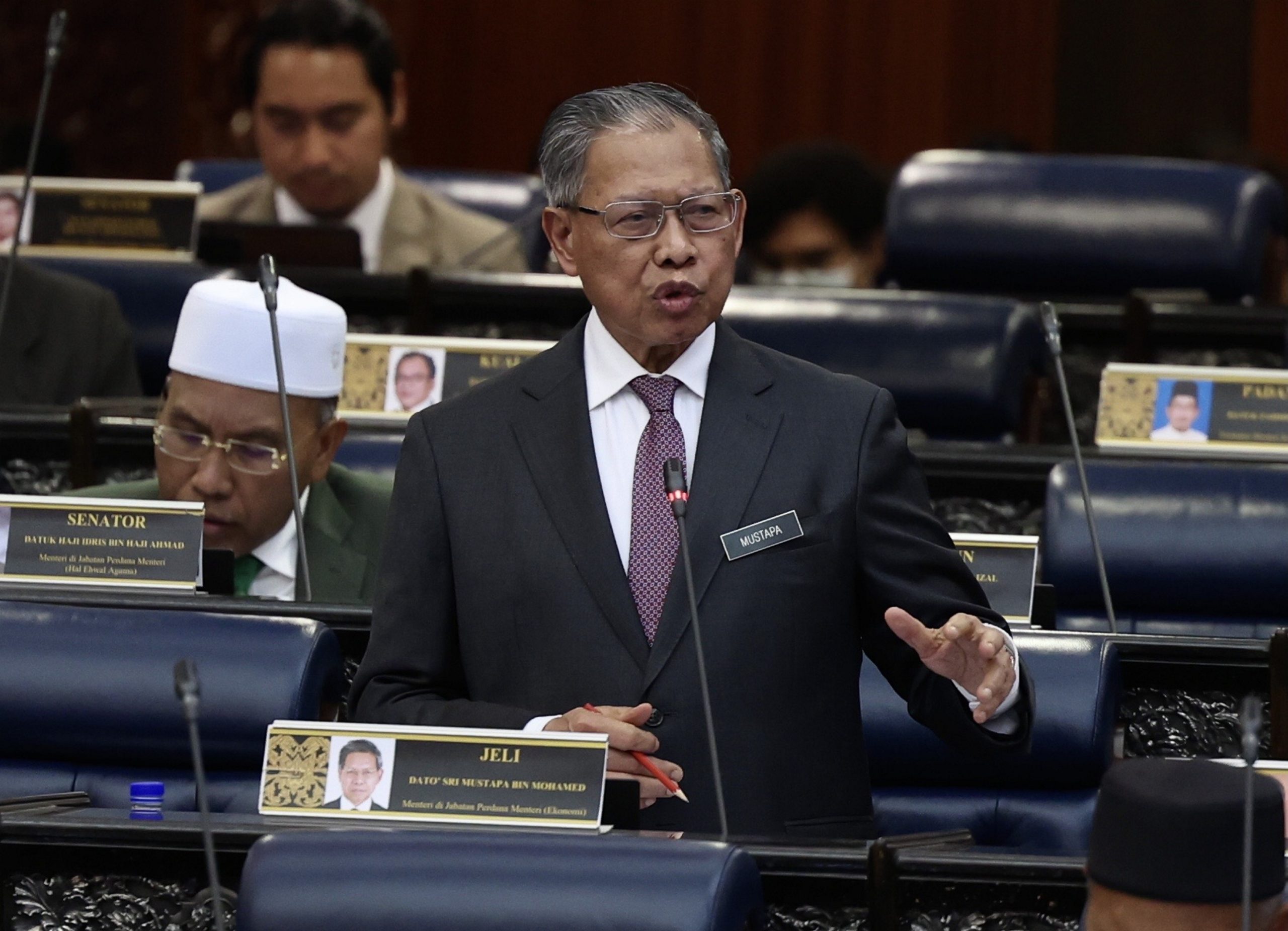 Kerajaan semak semula kategori kumpulan pendapatan - UTUSAN SARAWAK