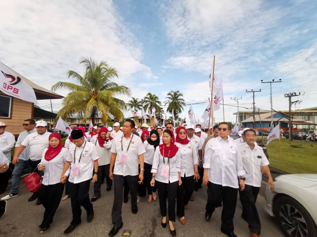 4,000 penyokong iringi muka baharu, Rodiyah - UTUSAN SARAWAK