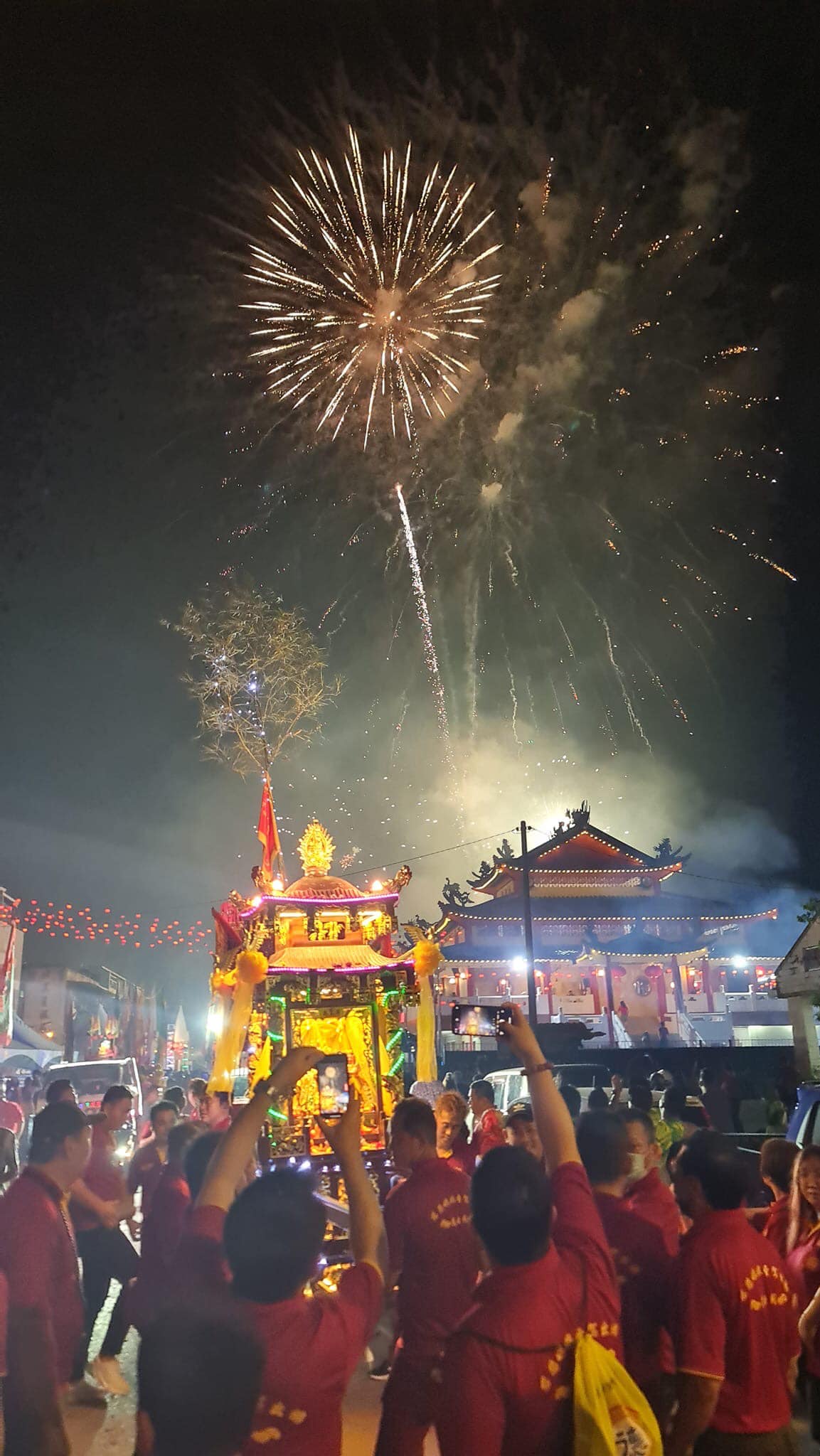 5,000 orang saksikan perarakan ‘juntoi’ - UTUSAN SARAWAK