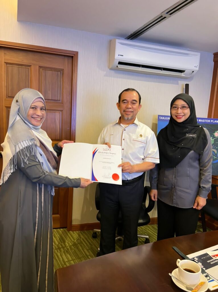 PUSAKA dokong hasrat Premier Sarawak - UTUSAN SARAWAK