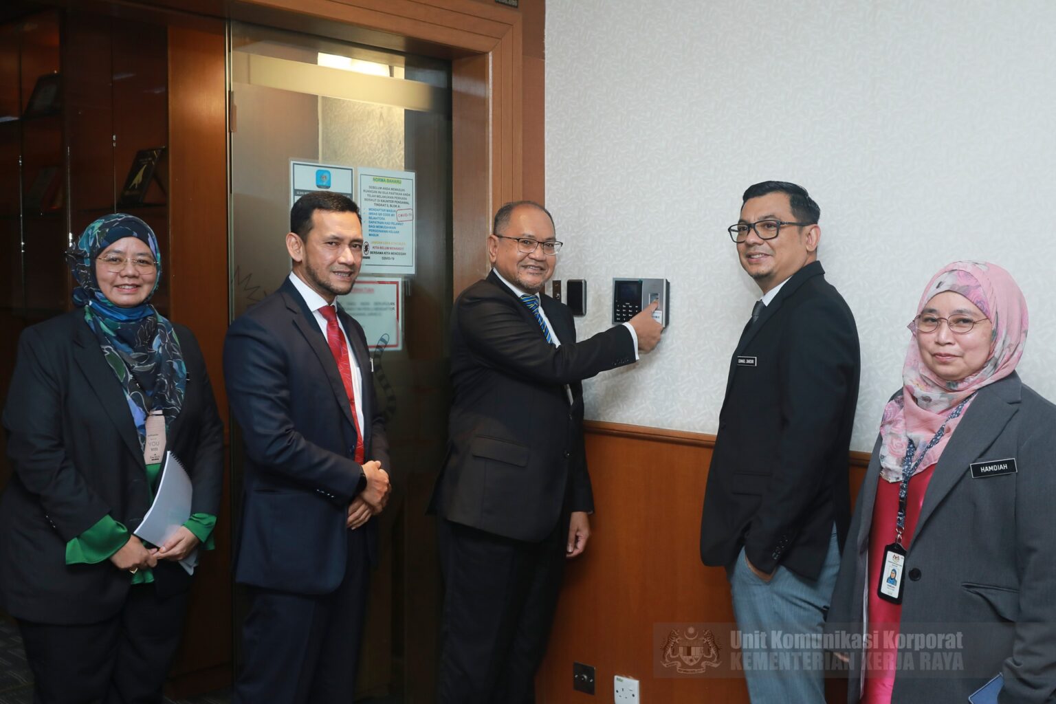 Hasnol Zam Zam dilantik KSU Kementerian Kerja Raya - UTUSAN SARAWAK