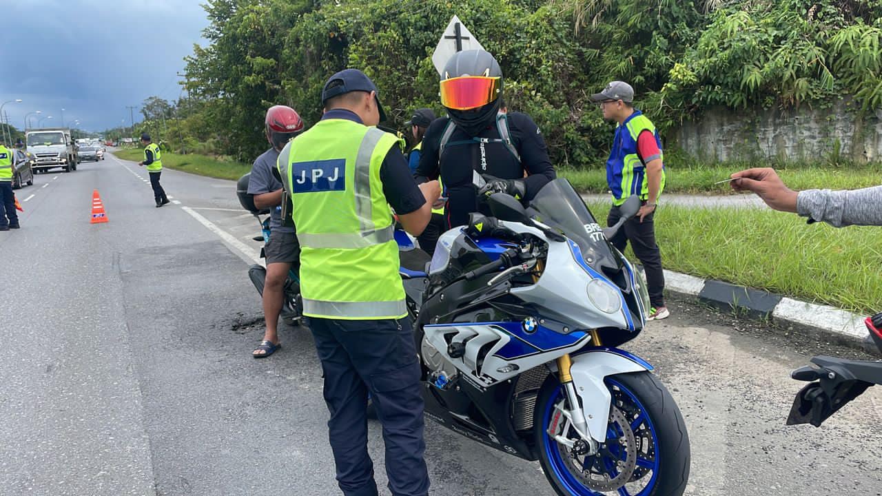 Ops Aidilfitri Serian: JPJ keluarkan 45 notis saman pelbagai kesalahan ...