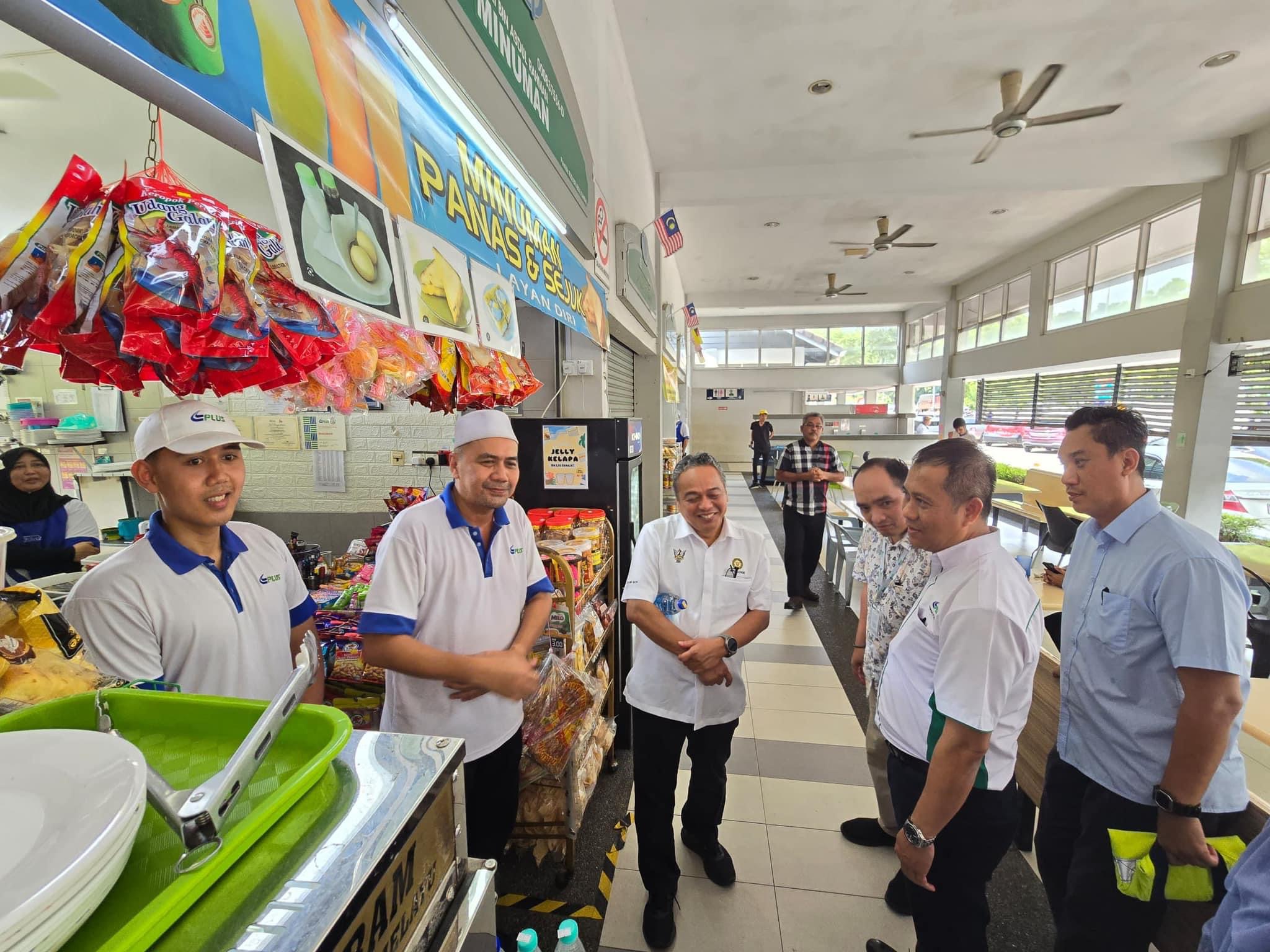 JKR Sarawak pelajari kaedah operasi R&R KL, Seremban, Perak - UTUSAN ...