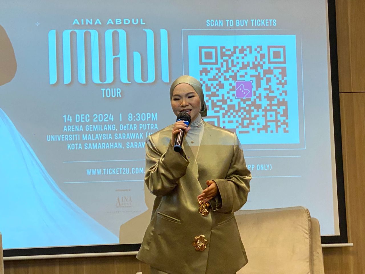 'Sarawak dekat di hati saya' - Aina Abdul - UTUSAN SARAWAK