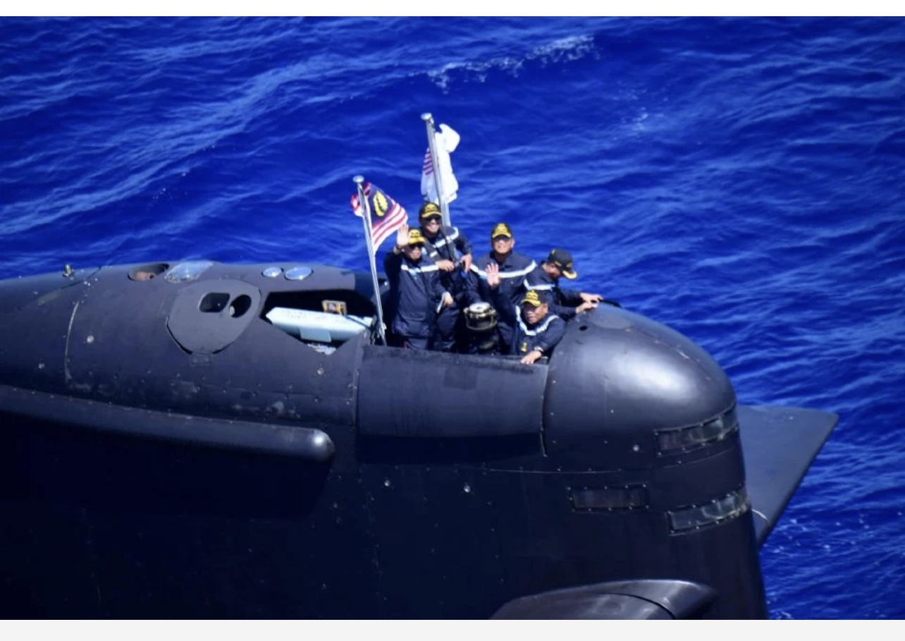 KD Tun Razak dalam keadaan baik, mampu beroperasi pada kedalaman ...