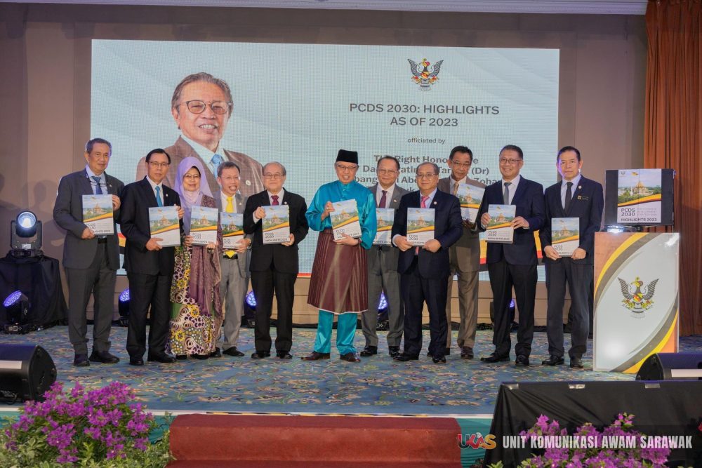 Sarawak sasar pelaburan RM100 bilion 2025-2030 - UTUSAN SARAWAK