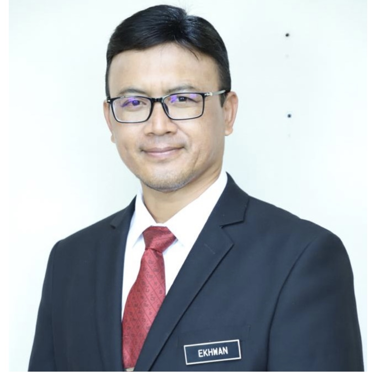 Fitnah: Polis sahkan terima laporan bekas Naib Canselor UKM - UTUSAN ...