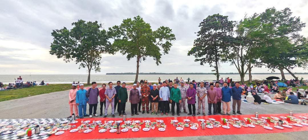 Lebih 500 penduduk bersungke di Pantai Belawai - UTUSAN SARAWAK