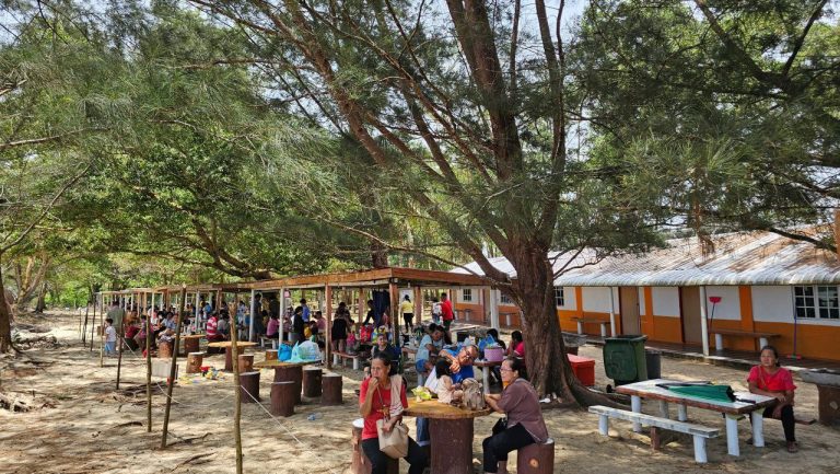 Keindahan semula jadi Pantai Belawai jadi tarikan - UTUSAN SARAWAK