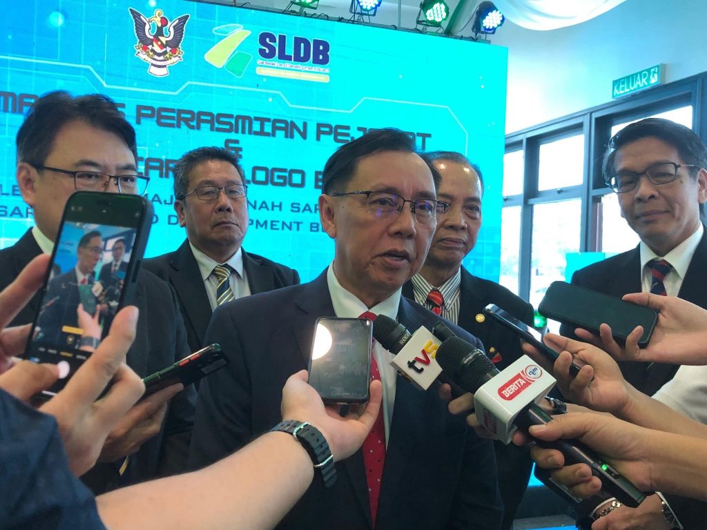 Perkukuh pengeluaran padi melalui Paddy Board - UTUSAN SARAWAK