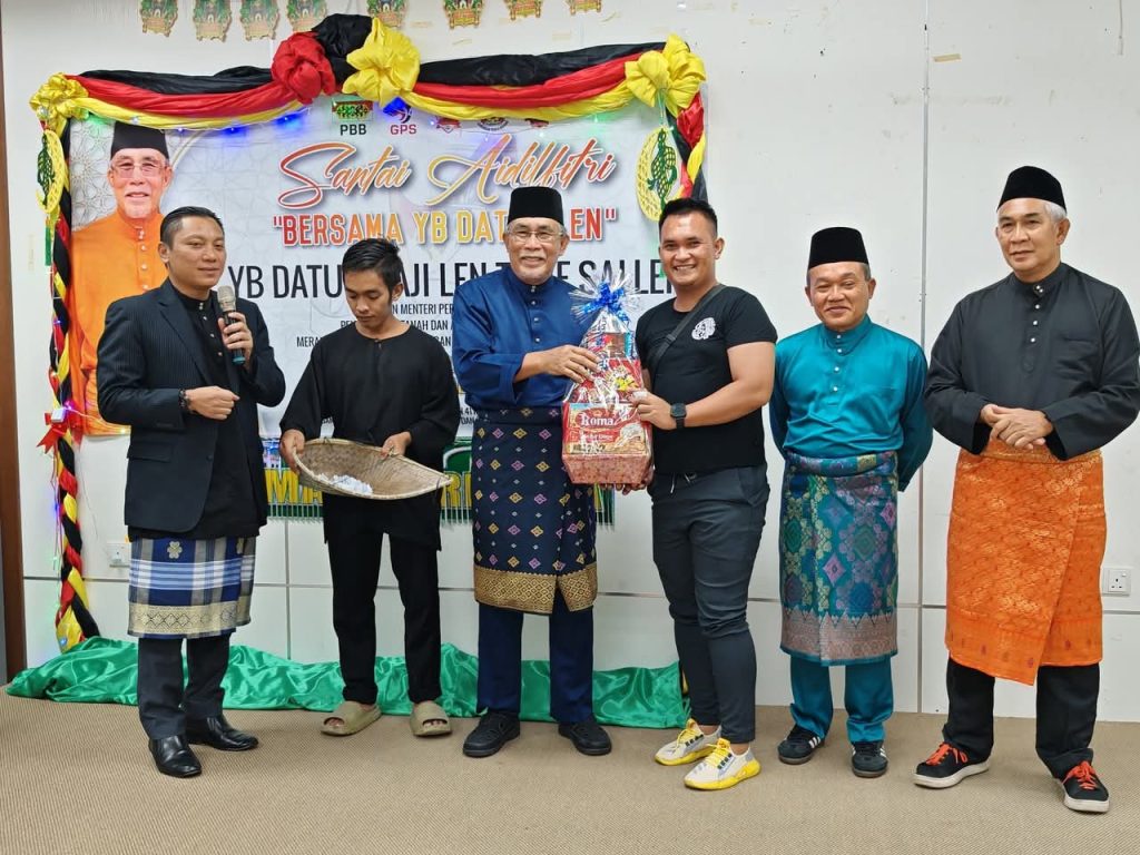 Projek pembinaan Jalan Sarikei ke Kampung Bukit Kinyau bakal tingkat ...