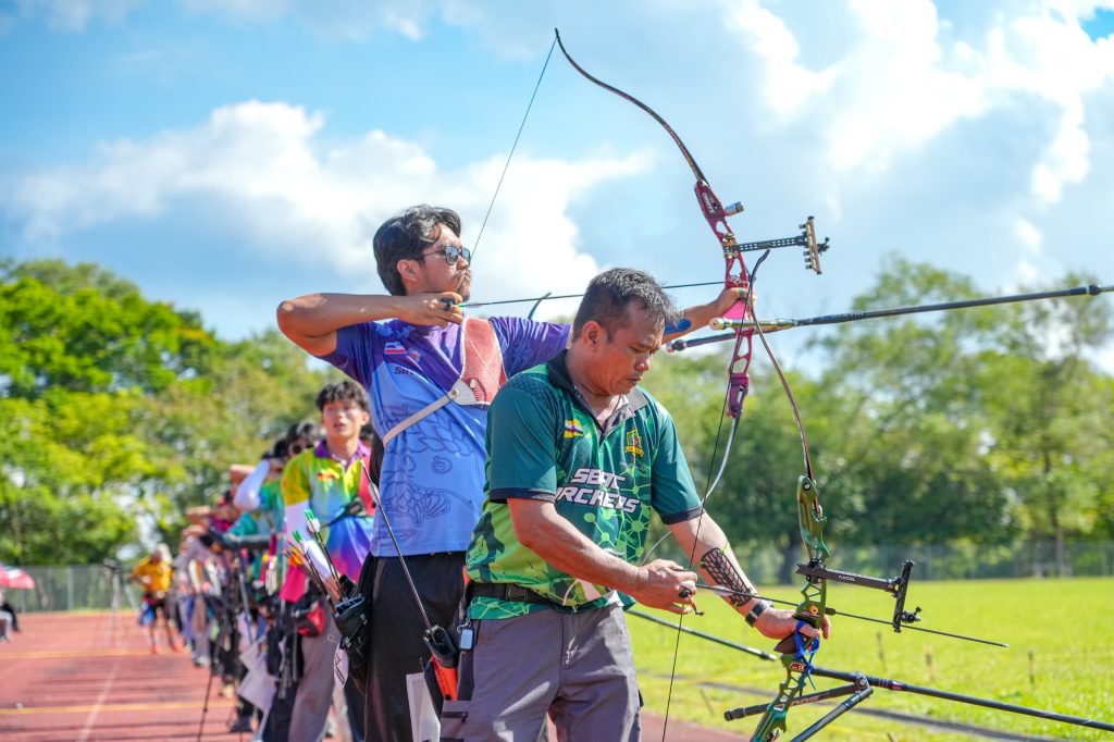 Perkukuh barisan atlet memanah Sarawak - UTUSAN SARAWAK