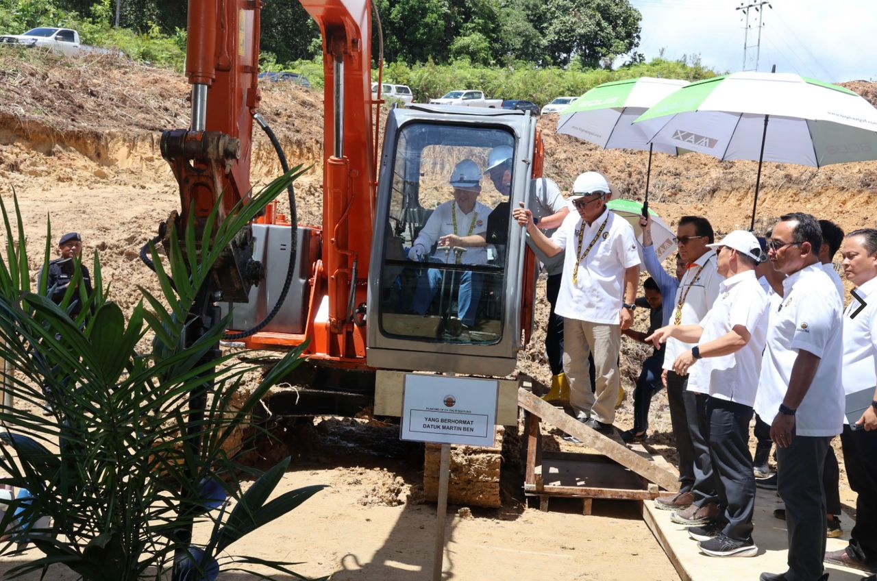 SALCRA membangunkan tanah Sarawak - UTUSAN SARAWAK