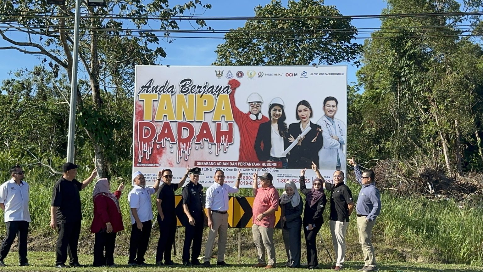 Papan tanda anti dadah pertama dipasang di DUN Jepak - UTUSAN SARAWAK
