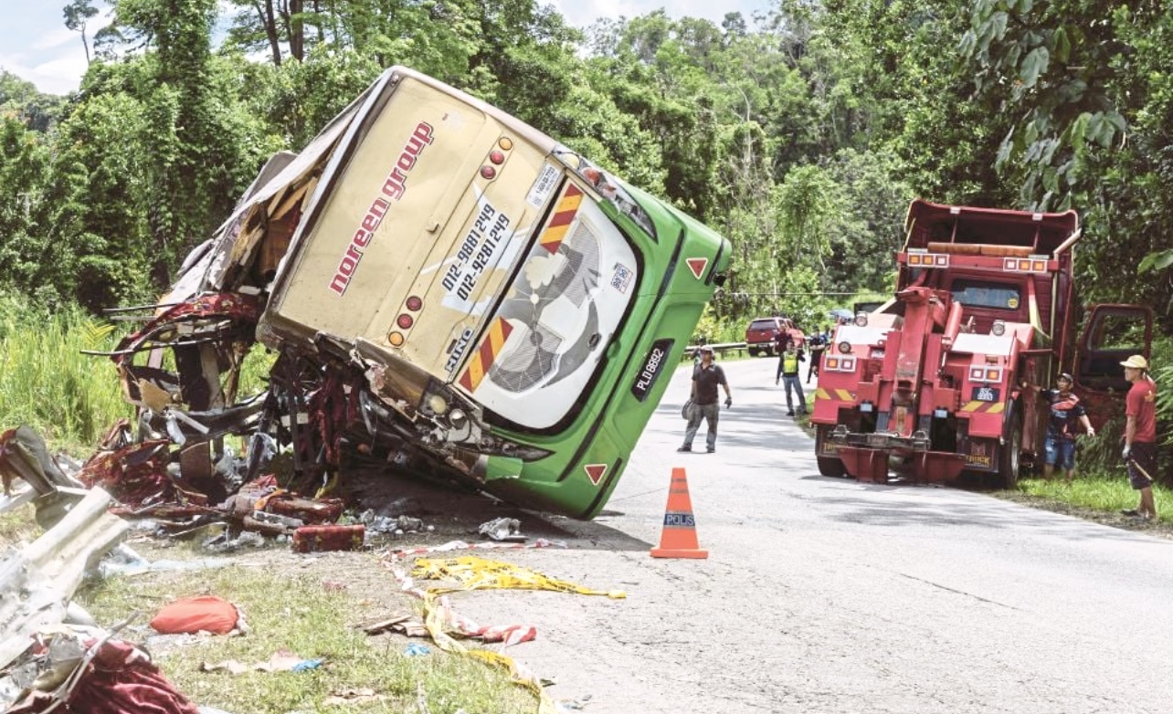 Tragedi bas Gerik: Pemandu bas bawa pelajar UPSI ditahan selepas keluar ...