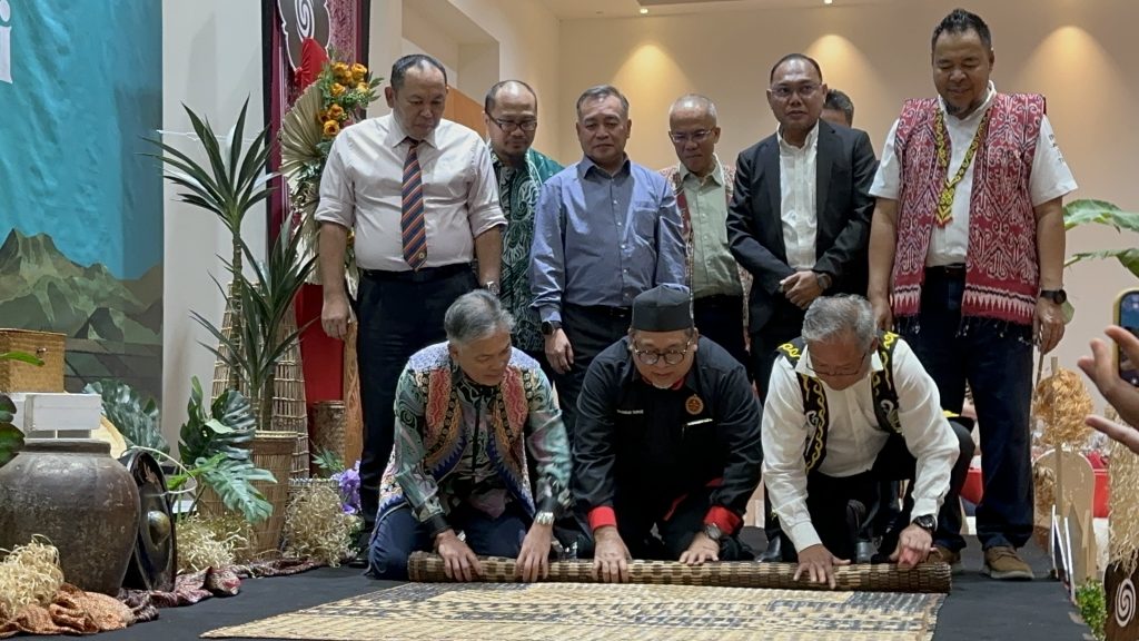 Petronas perkasa komuniti Bintulu melalui inisiatif Gawai ‘Segulai ...