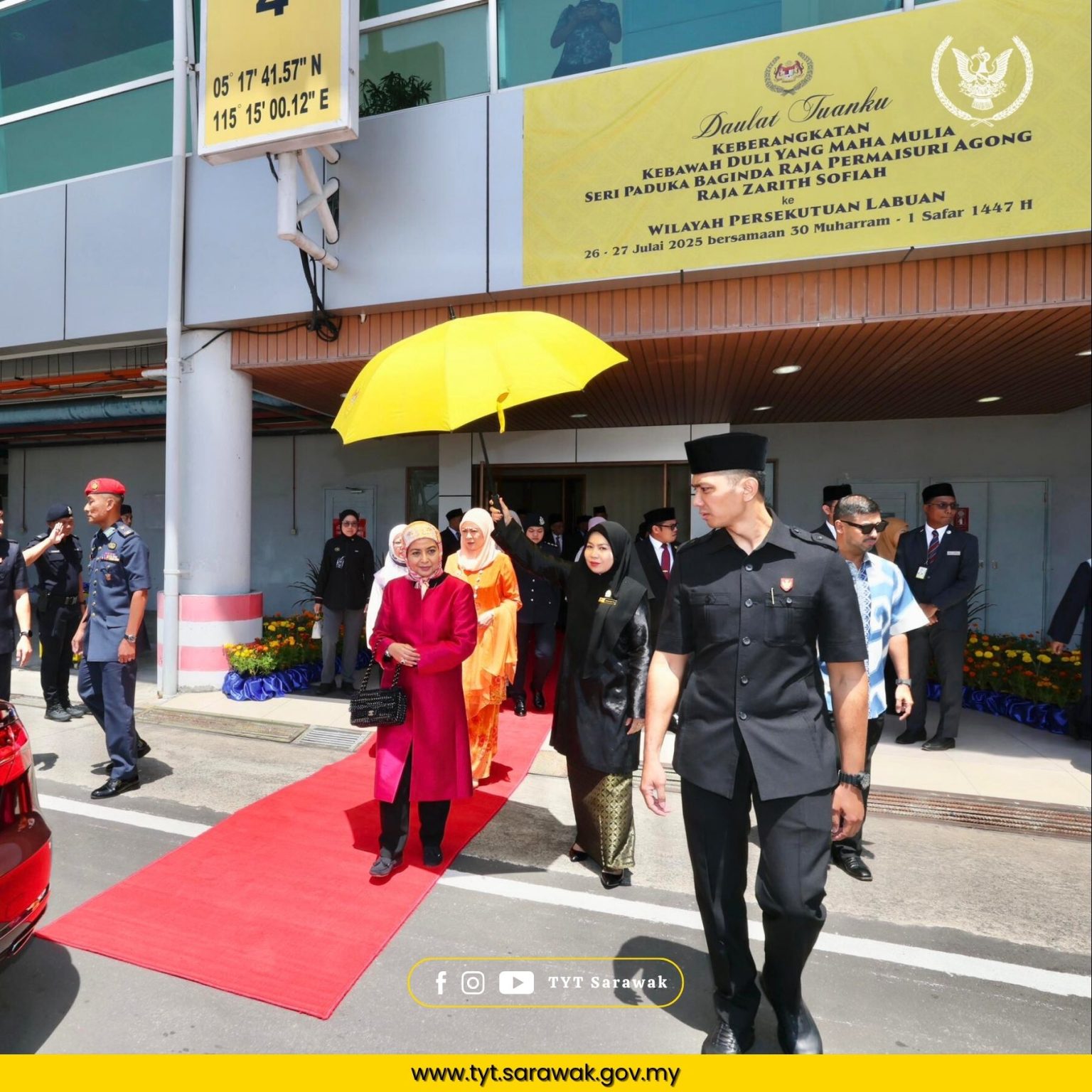 Toh Puan Fauziah sambut ketibaan Raja Permaisuri Agong di Labuan ...