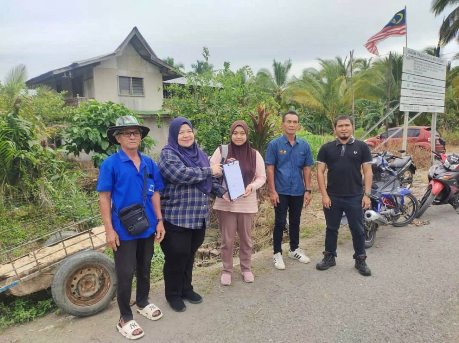 Bina baharu jalan lorong Kampung Sungai Daun - UTUSAN SARAWAK