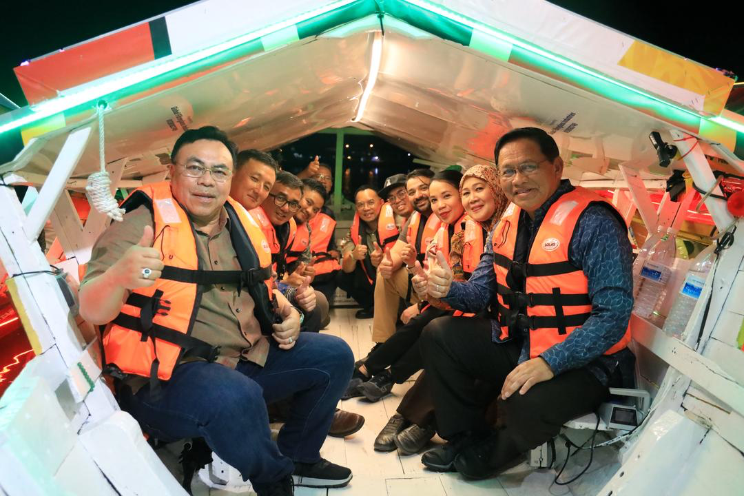 Sarawak lakar sejarah pelancaran perahu tambang elektrik mesra alam ...