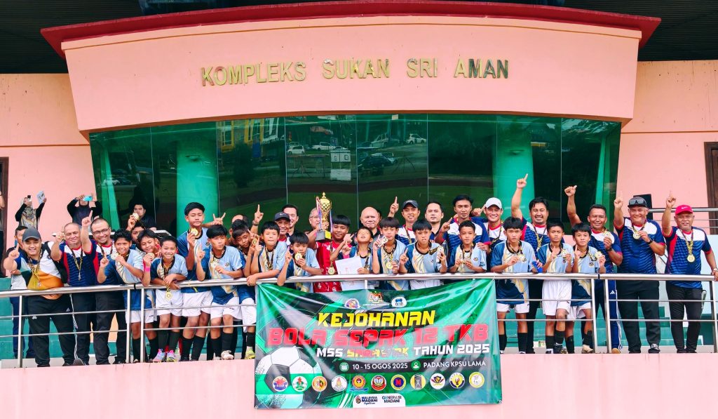 MSSB Kuching dinobat juara Kejohanan Bola Sepak MSS Sarawak 2025 Bawah ...