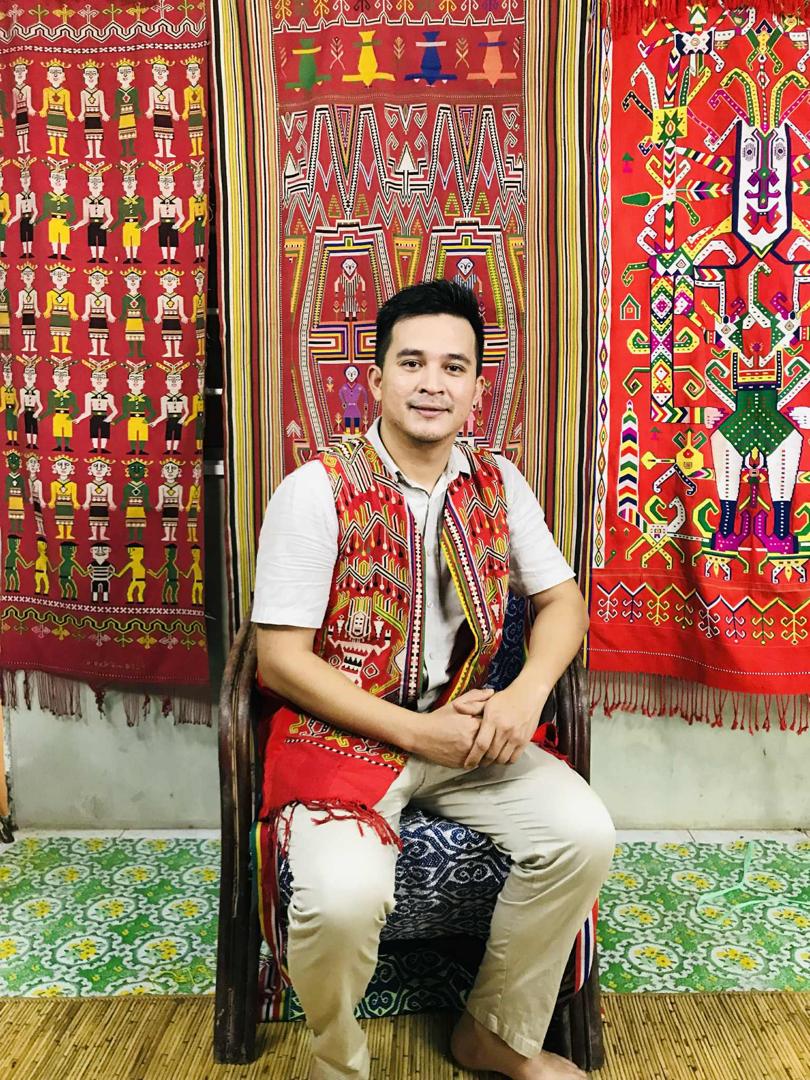 Adriel Nyawai gigih martabatkan seni tenunan Sungkit warisan masyarakat ...