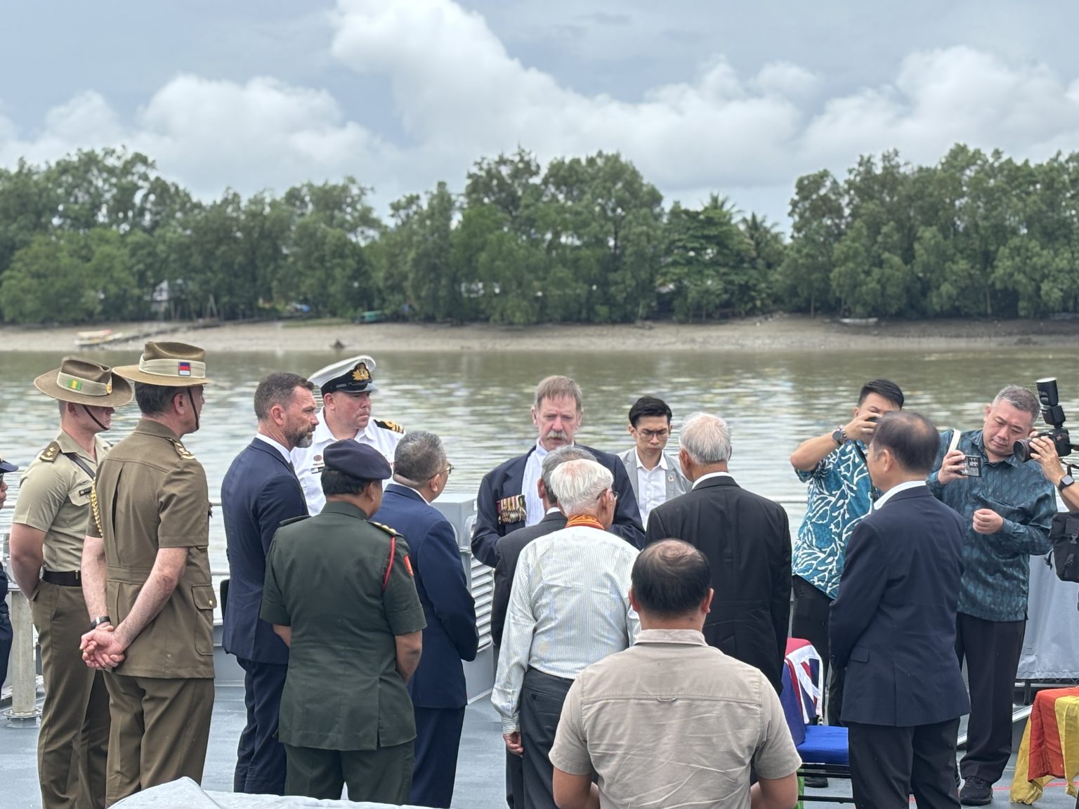 Kapal peronda Australia berlabuh di Kuching, simbol keakraban Malaysia ...