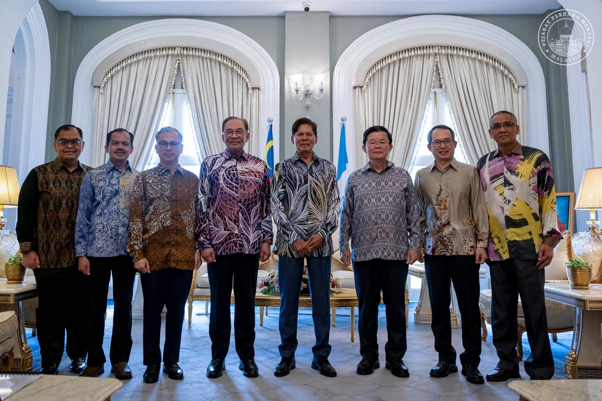 Hari Malaysia lambang tekad perpaduan dalam kepelbagaian – PM - UTUSAN ...