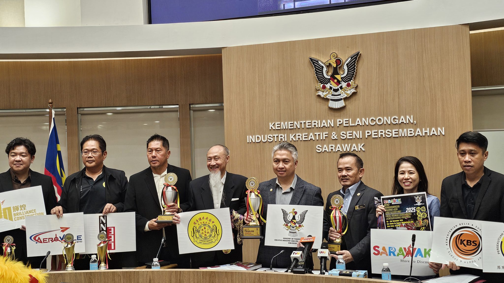 Sarawak anjur Kejohanan Tarian Naga dan Singa Antarabangsa 2025 awal ...