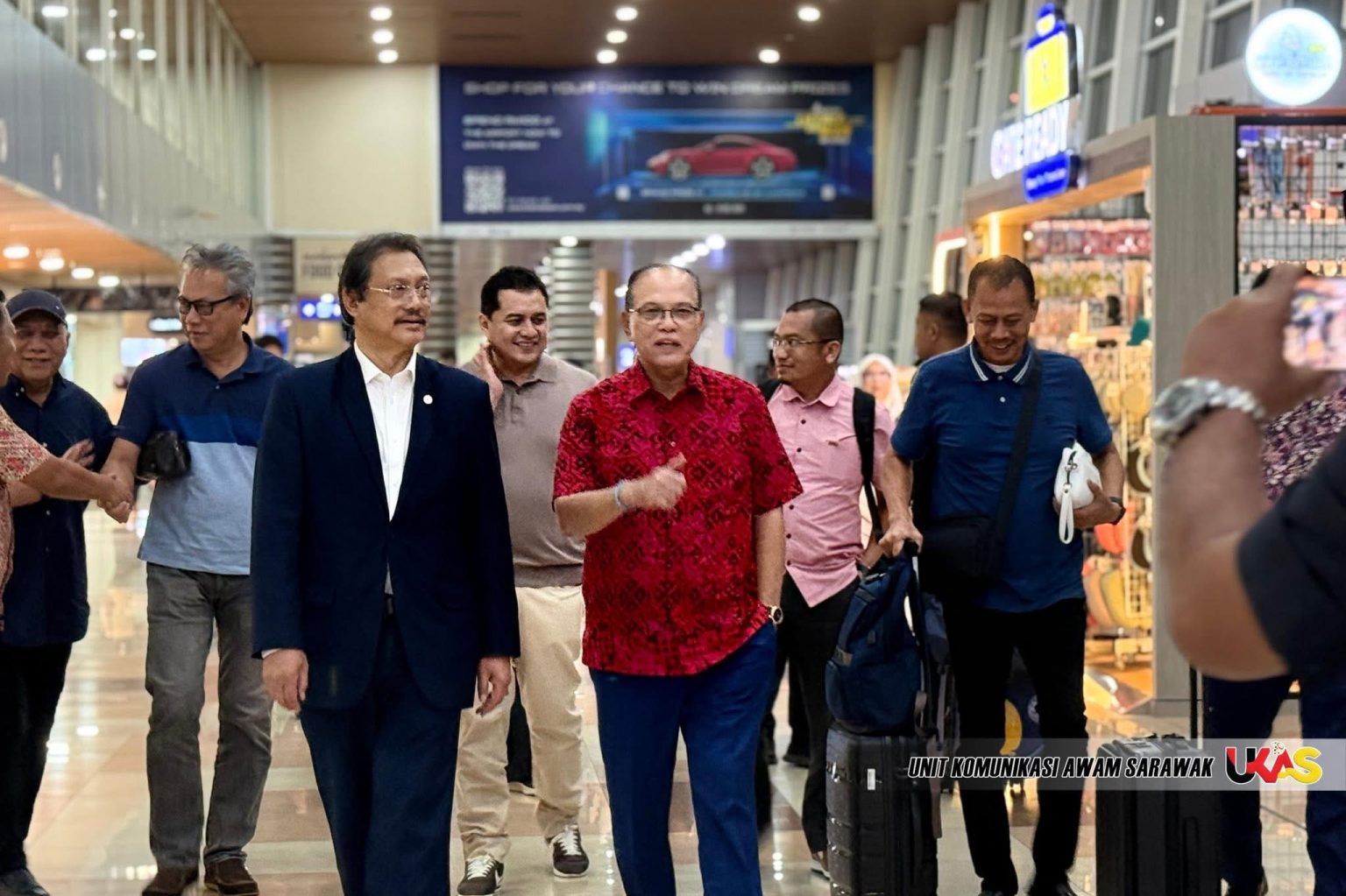 Menteri Besar Pahang mulakan lawatan rasmi tiga hari ke Sarawak ...