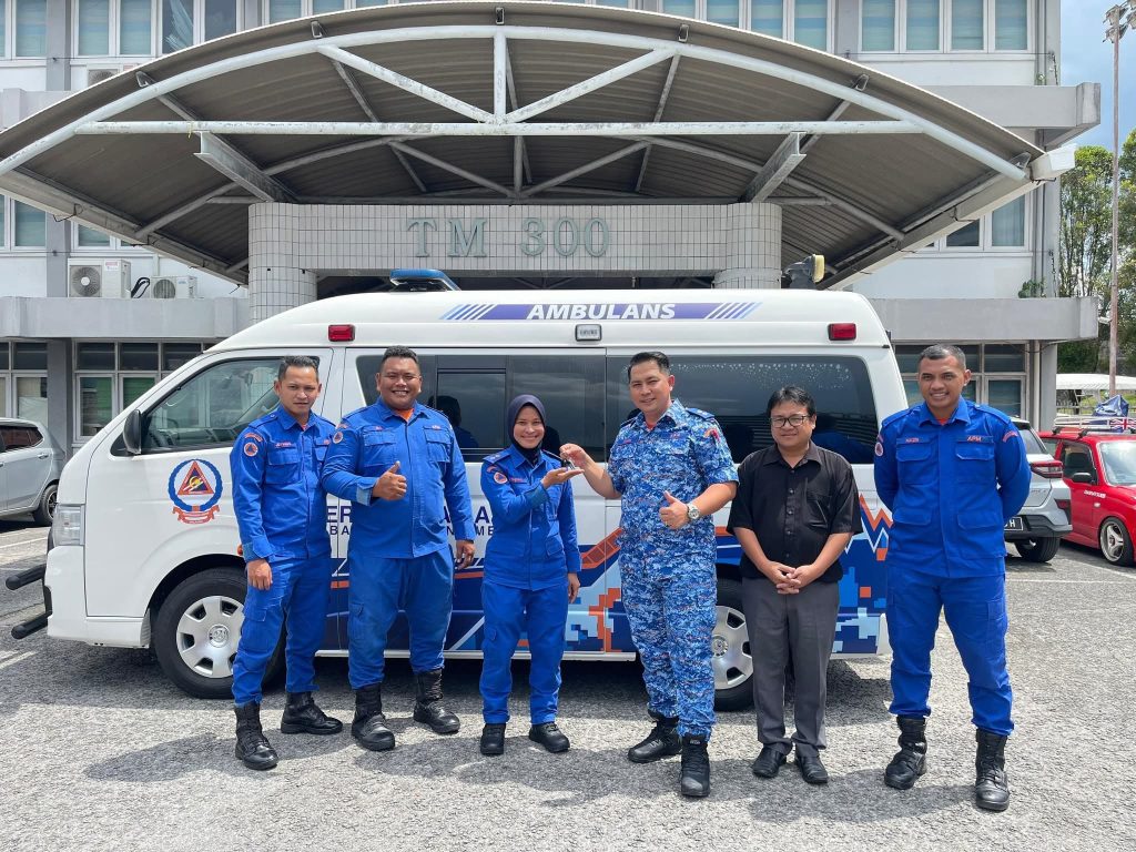 Ambulans baharu perkukuh operasi APM Saratok - UTUSAN SARAWAK