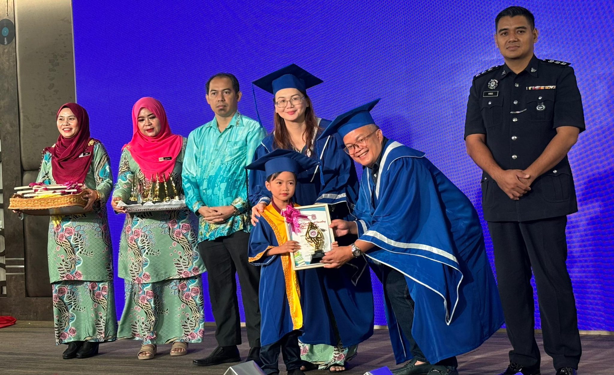 88 kanak-kanak diraikan dalam Konvokesyen Tabika Perpaduan Sibu 2025 ...