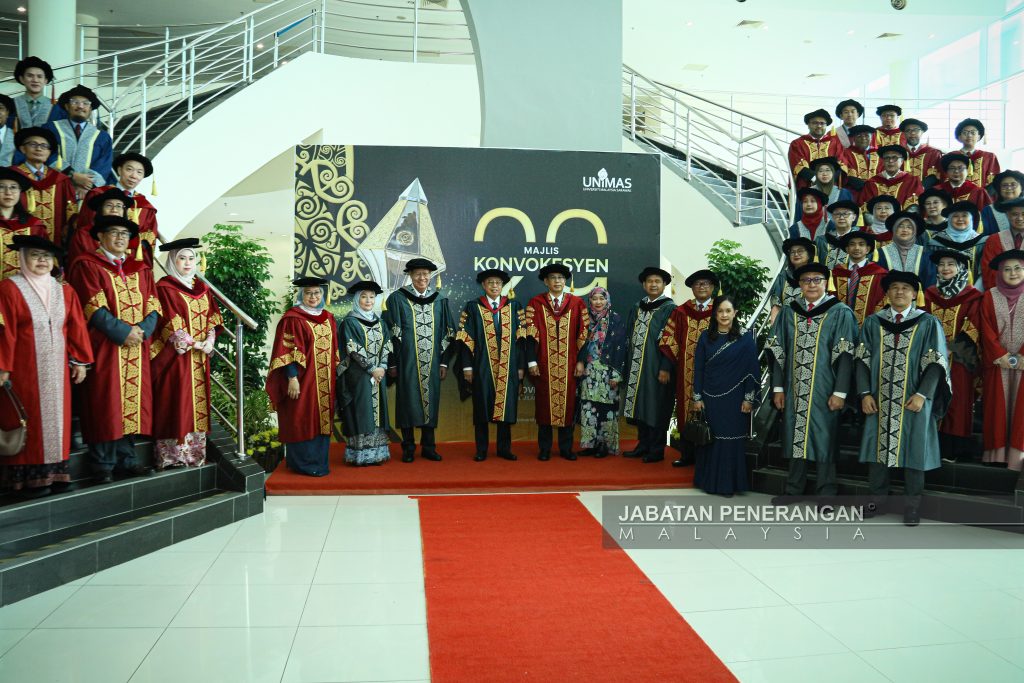 Graduan Unimas digesa manfaat ilmu, perkasa pembangunan negeri – Abang ...