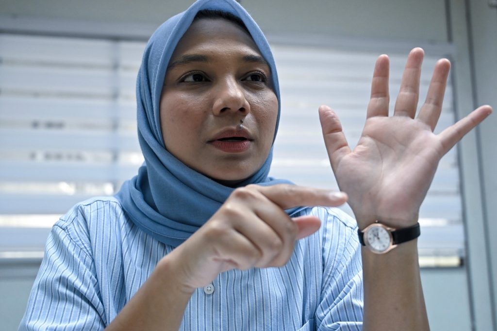 Sukarnya hidup tanpa cap jari - UTUSAN SARAWAK