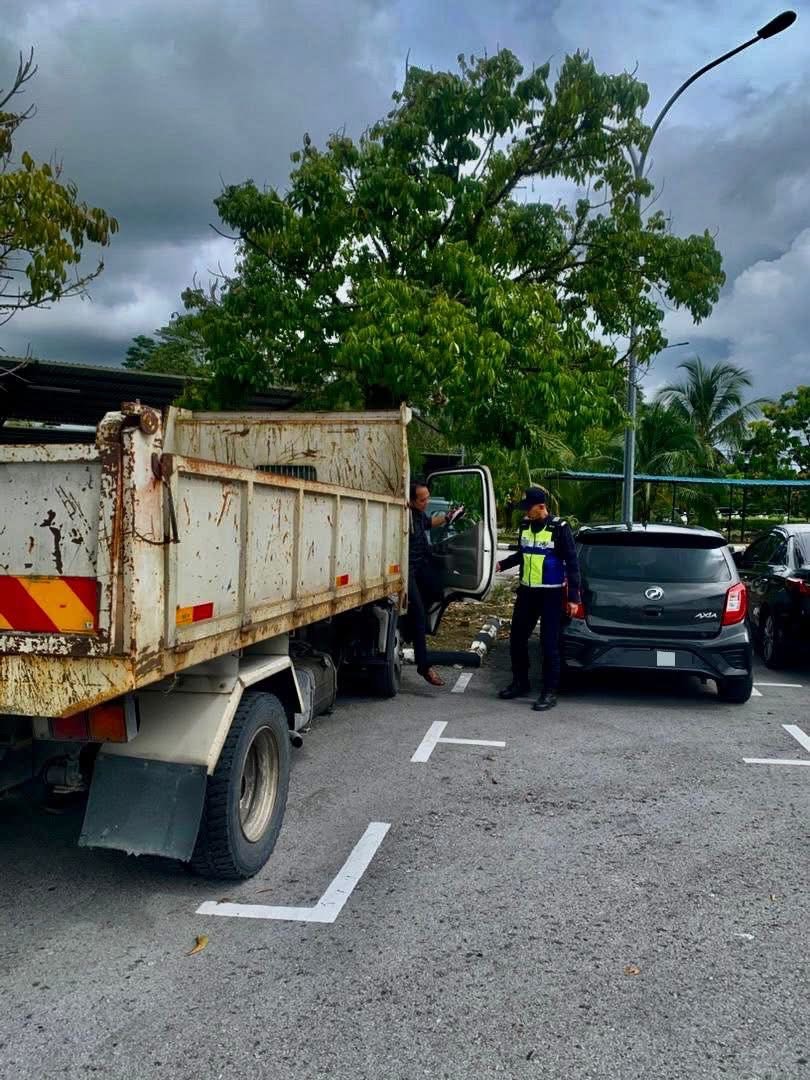 JPJ Sarawak laksana tiga Ops Khas, pemandu warga asing ditahan - UTUSAN ...