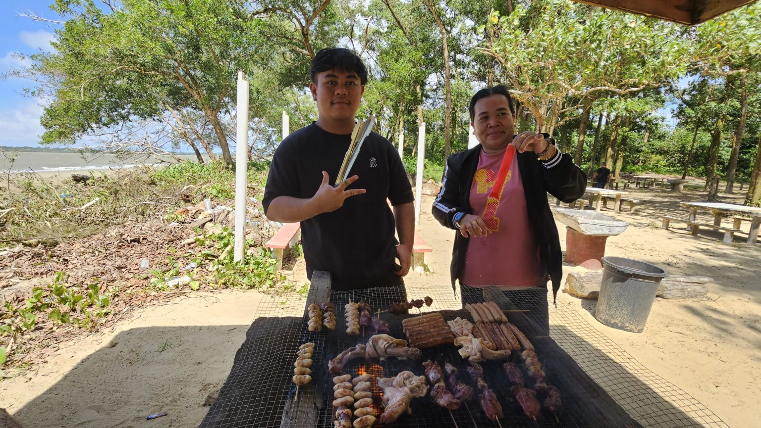 Eksklusif: Santai tanpa sesak, Pantai Belawai kekal destinasi pilihan ...
