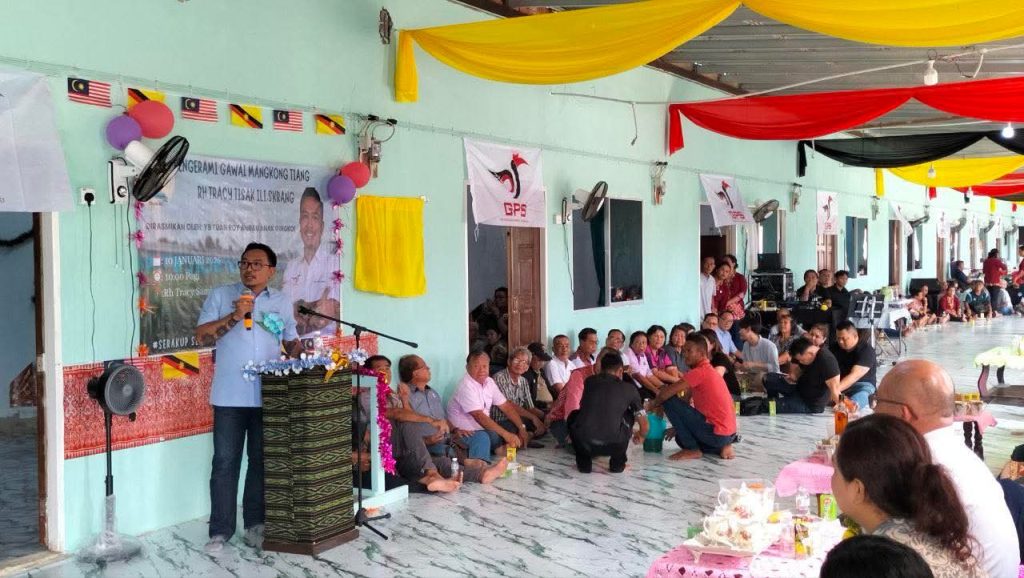 Roy Gingkoi salur peruntukan, perkasa kesejahteraan komuniti luar ...