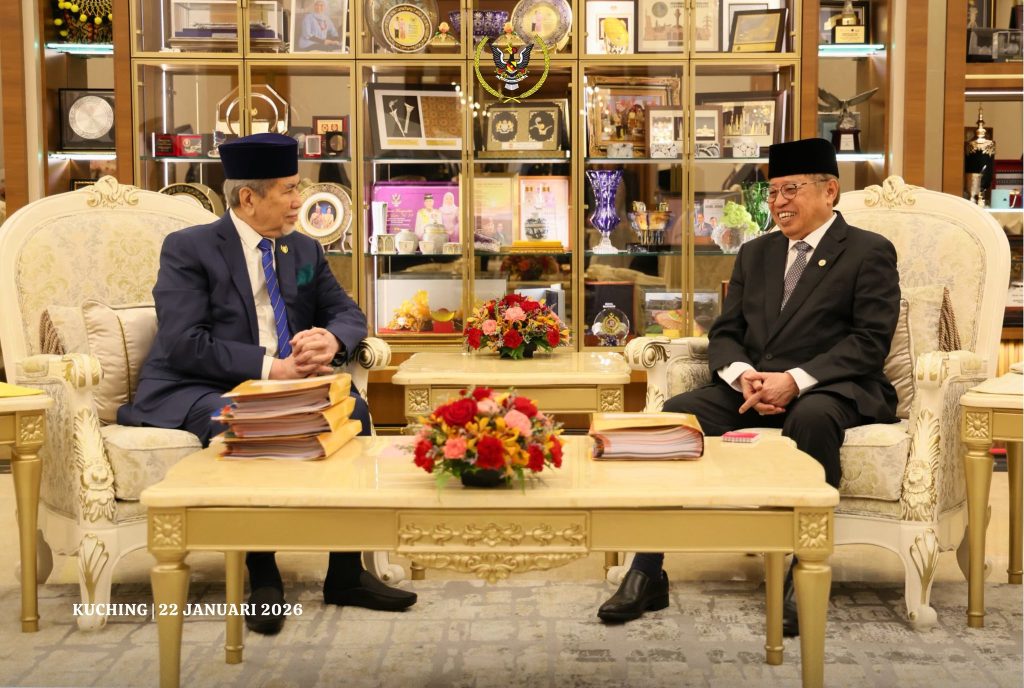 Tun Wan Junaidi terima kunjungan hormat Premier Sarawak - UTUSAN SARAWAK