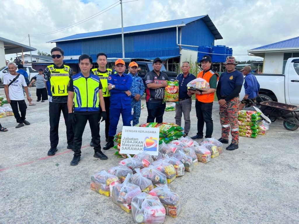 330 penduduk terputus hubungan terima bantuan makanan di Tatau - UTUSAN ...