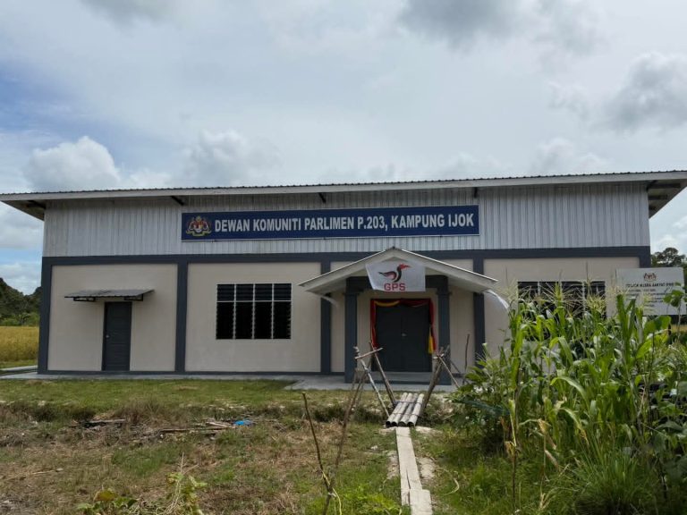 Peruntukan khas berjumlah RM205,000 disalurkan kepada komuniti di ...
