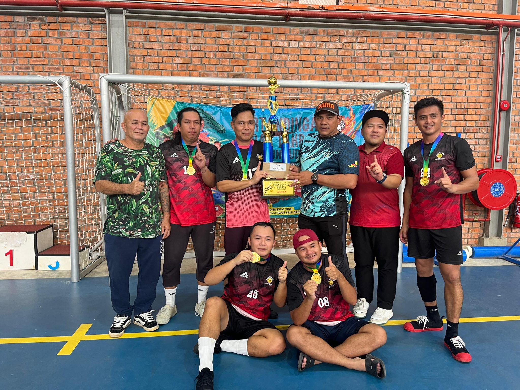 Regu KESETABB muncul juara Pertandingan Sepak Takraw Piala DUN Dudong ...