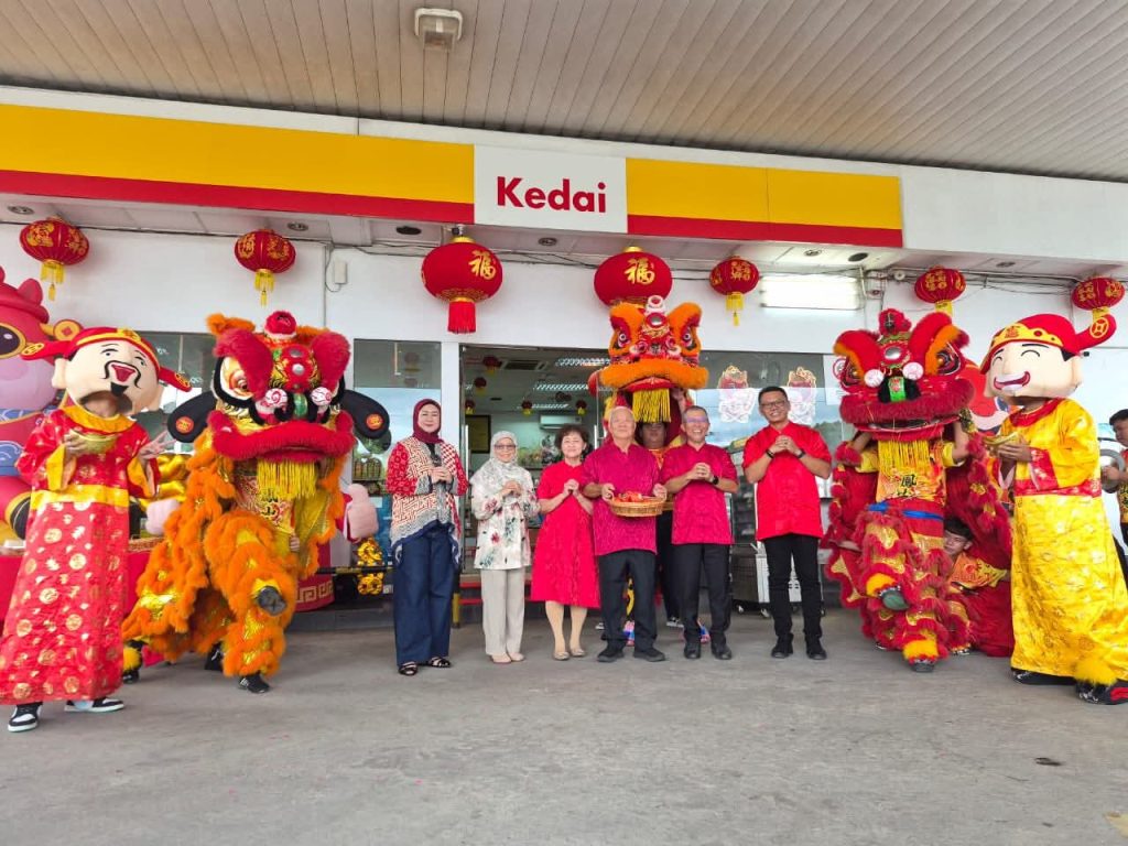 Tarian singa jadi jambatan perpaduan antara kaum di Saratok - UTUSAN ...