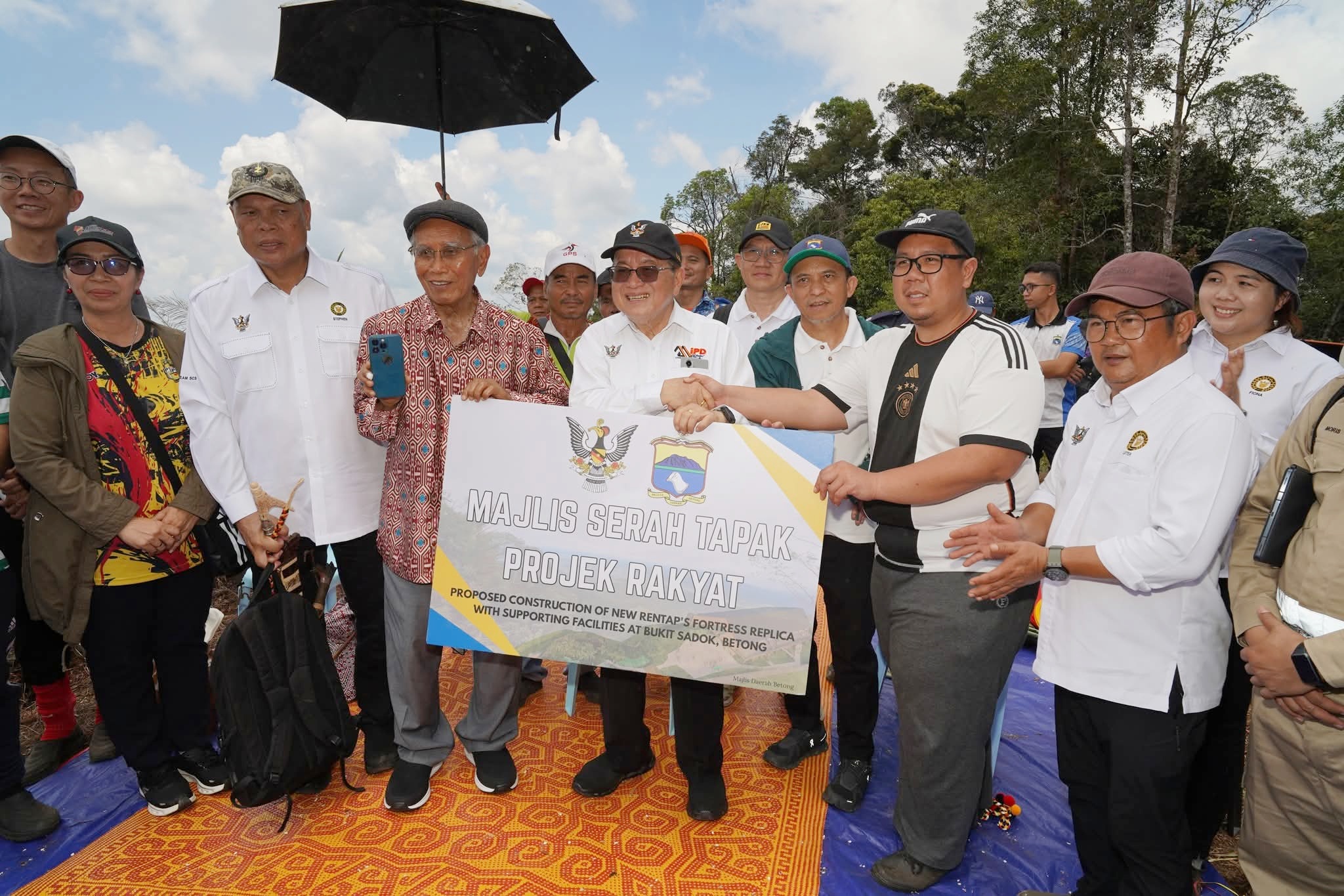 Replika Kubu Rentap di Bukit Sadok dijangka tarikan pelancongan baharu ...