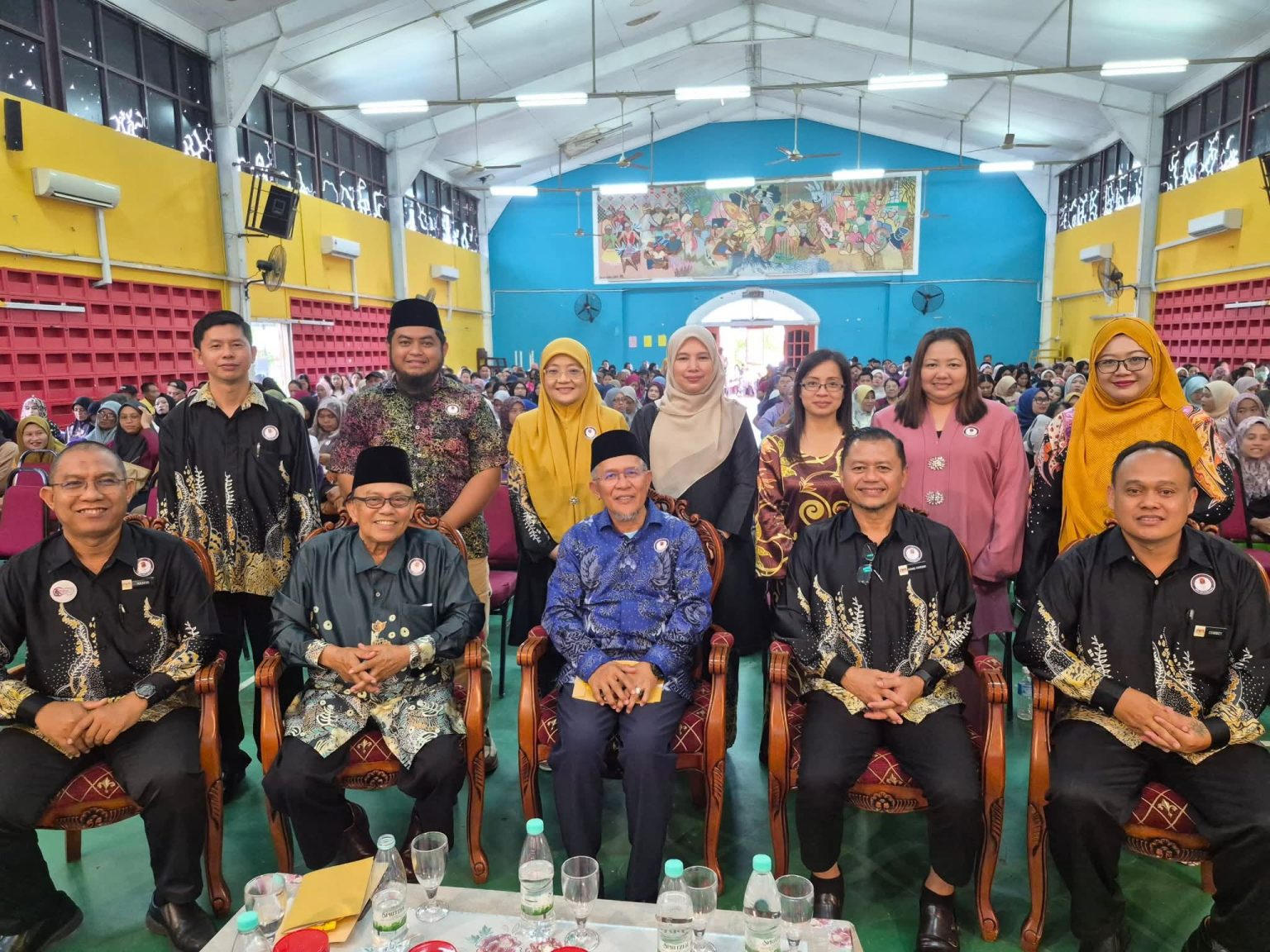 SMK Bahasa Malaysia Saratok cemerlang SPM, ADUN Kalaka ucap tahniah ...
