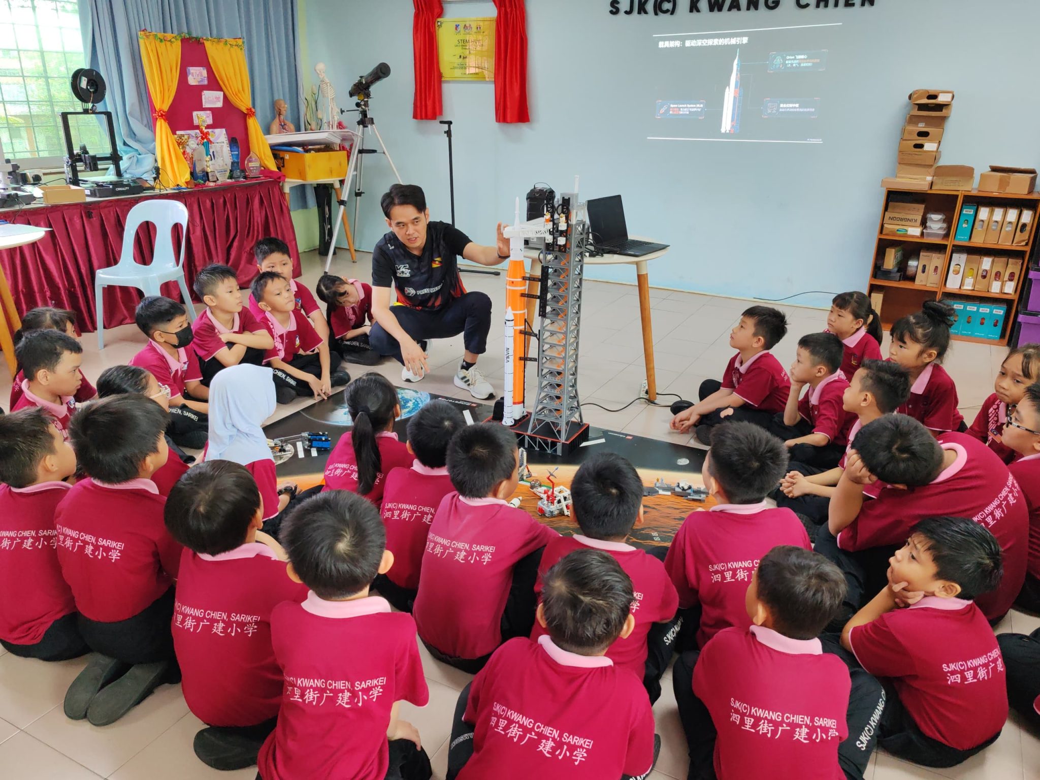 SJKC Kwang Chien bina model roket Artemis II cetakan 3D, semarakkan ...